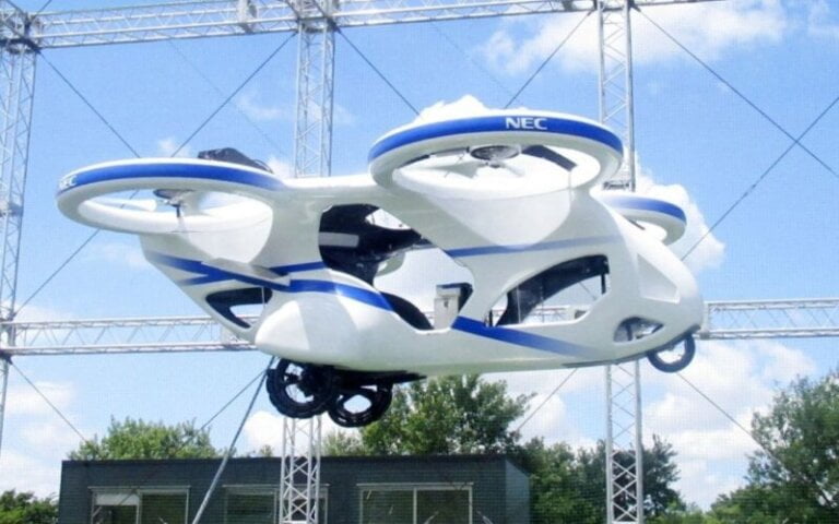 Leteći automobil postaje realnost